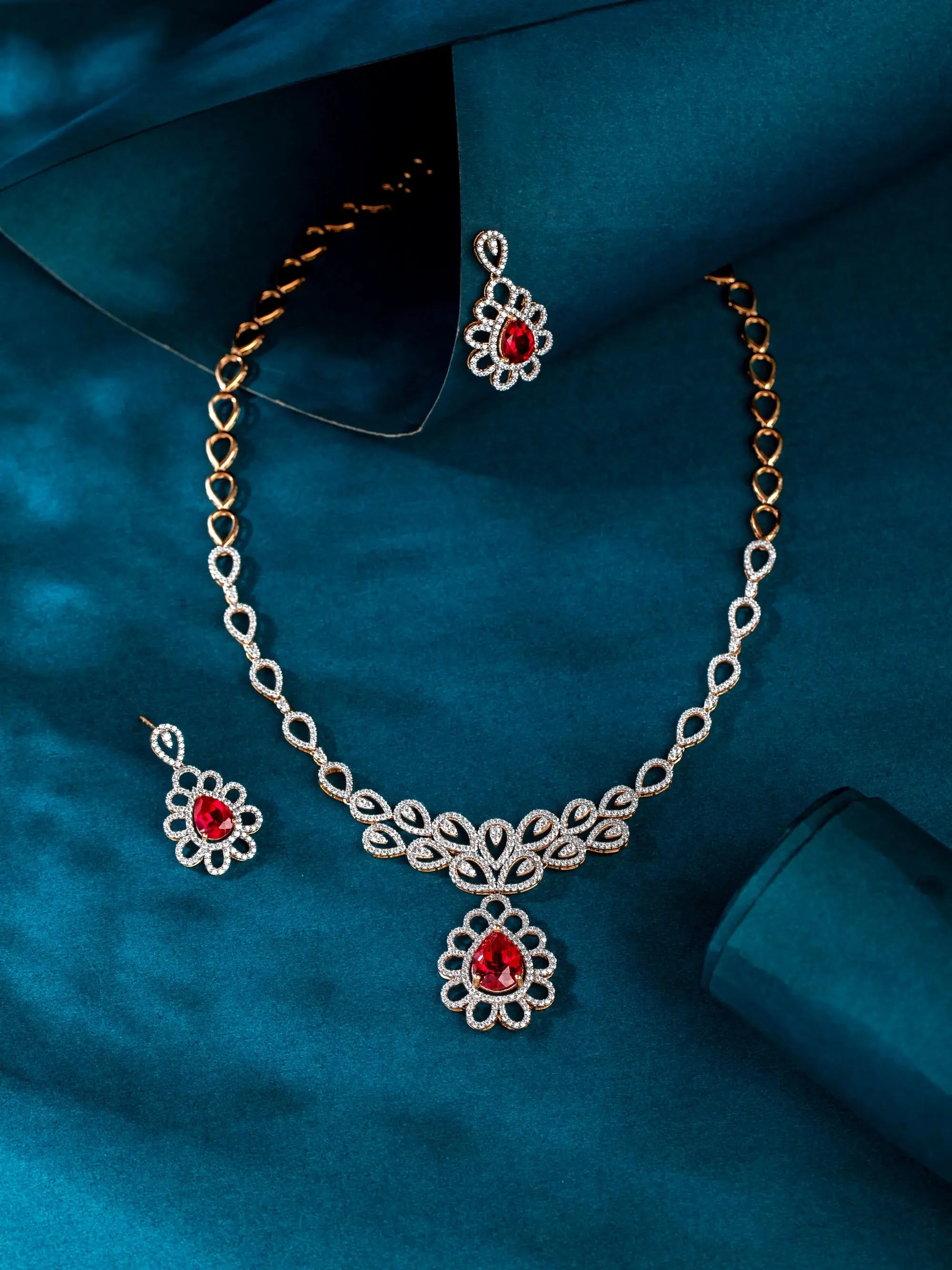 Exquisite Diamond Necklace Set with Peacock Feather-Inspired