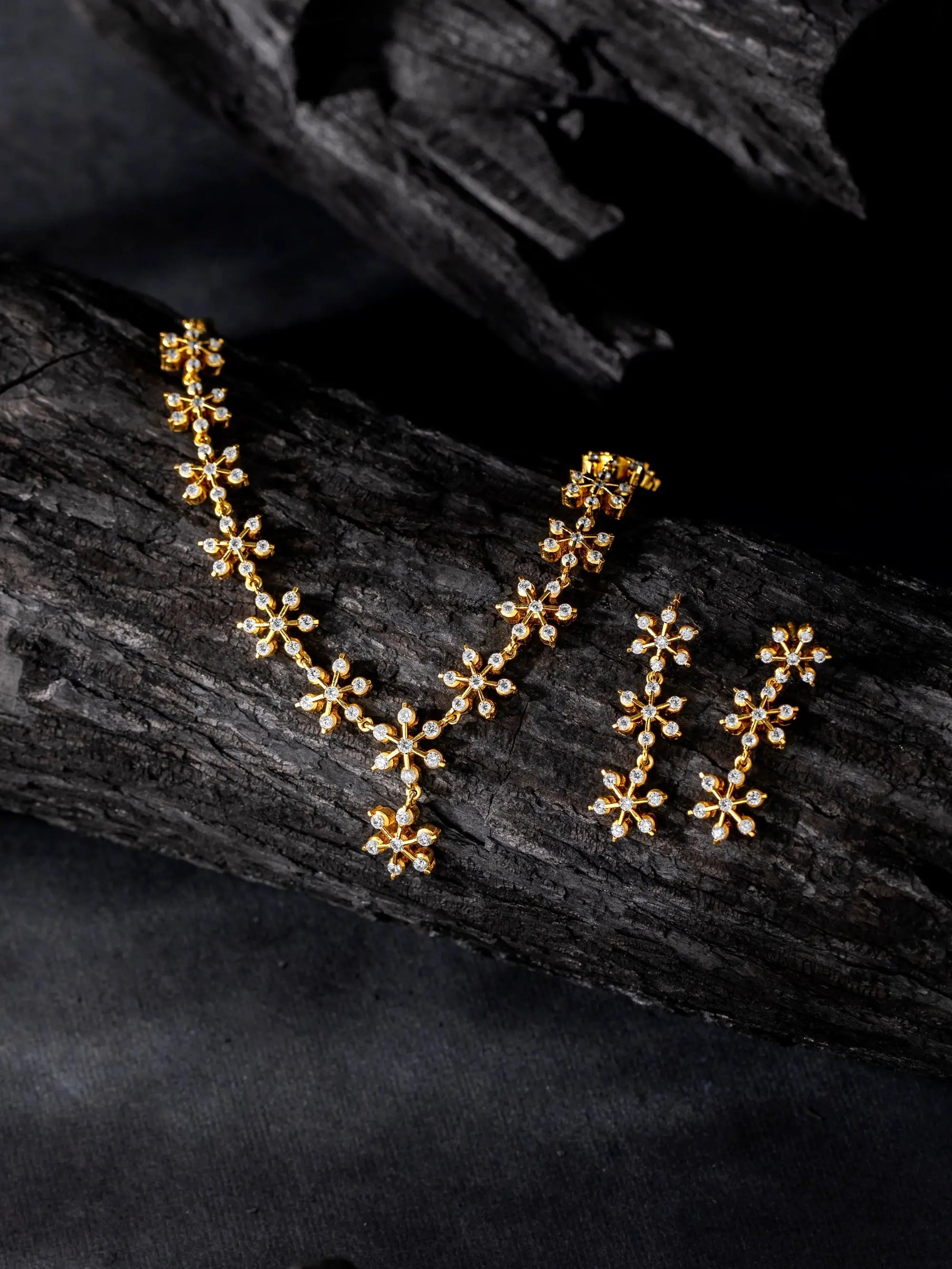 7-Stone Diamond Flower Necklace and Earring Set - Audiam
